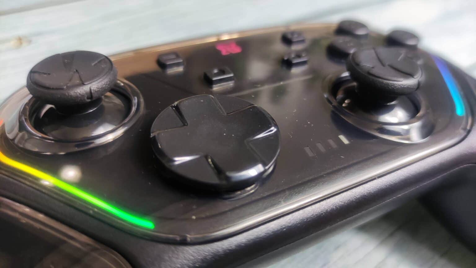 BINBOK Gemini - Cheap Switch Controller with Hall Effect